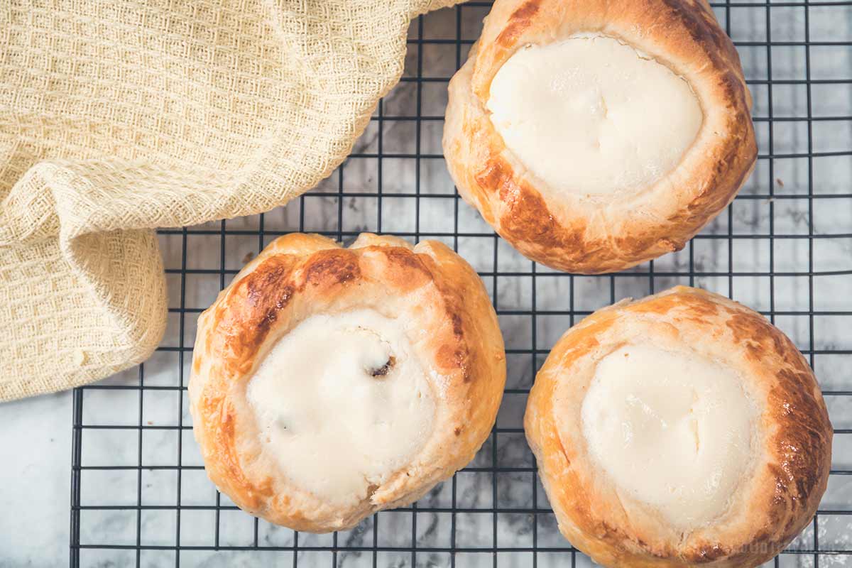 Rahkapulla Rezept - Traditionelle finnische Quarkkuchen